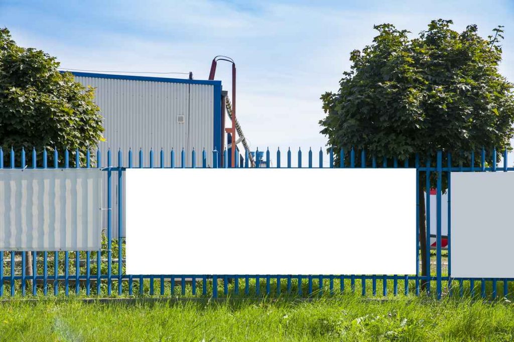 3 Reasons to Promote Your Landscaping Business with Fence Banners